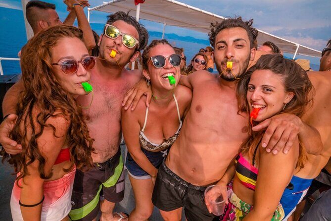 Miami Spring Break Party Boat with Live DJ and Open Bar - Who Will Love This Tour?