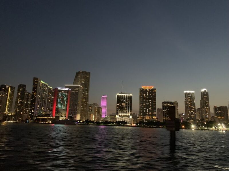 Miami: Sunset Cruise with Celebrity Homes & Open Bar - A Sunny Evening on the Water: Miami Sunset Cruise with Celebrity Homes & Open Bar