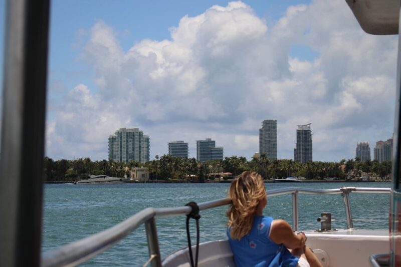 Miami: Sunset Cruise with Celebrity Homes & Open Bar - An Overview of the Experience
