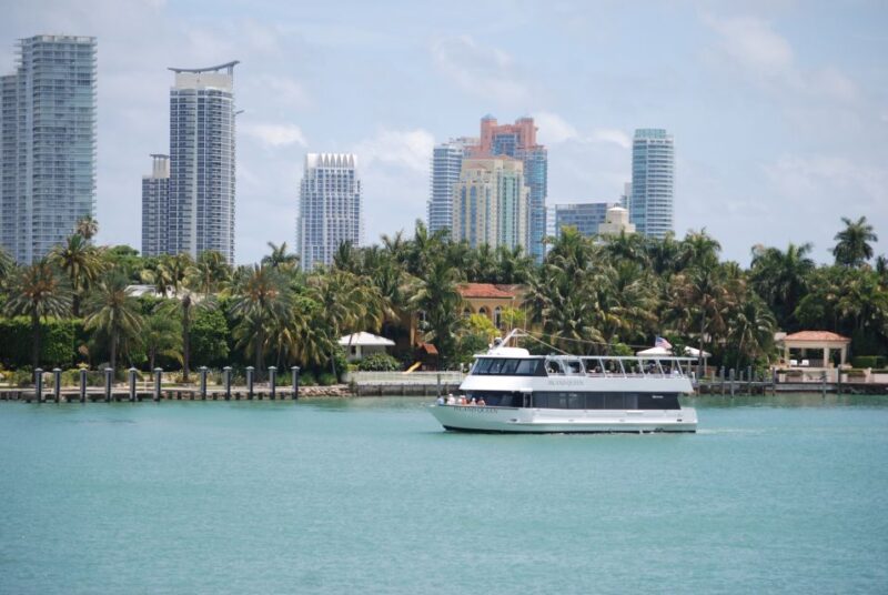 Miami: The Original Millionaires Row Cruise - Food, Drinks, and Onboard Comfort