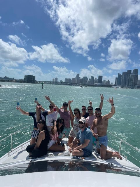 Miami Yacht Rental with Jetski, paddleboards, Inflatables - The Realities from Reviews