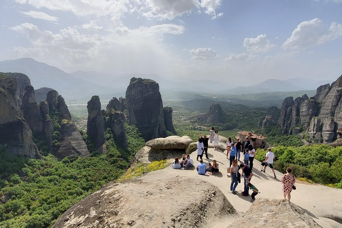 Midday Meteora Monastery Tour From Kalabakas Train Station - What to Expect During the Tour
