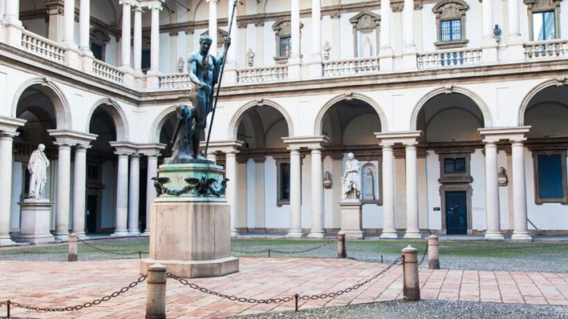 Milan Audioguide - TravelMate app for your smartphone - Authentic Experience and Value