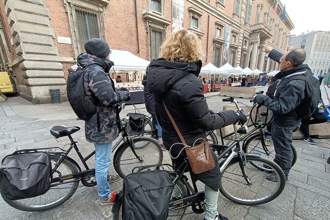 Milan: Bicycle Tour Live Tourist Guide 3 Hours and Half - Traveler Experiences and Feedback