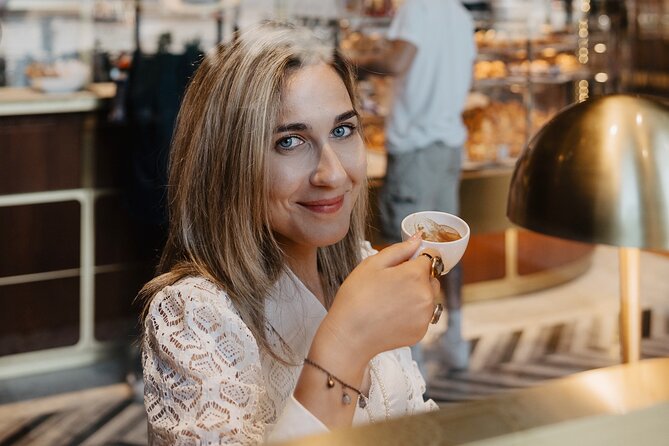 Milan coffee & history crawl with a licensed tour guide - Key Points