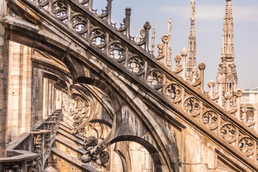 Milan Duomo and Rooftop 2-Hour Guided Tour - Authentic Stories and Insights