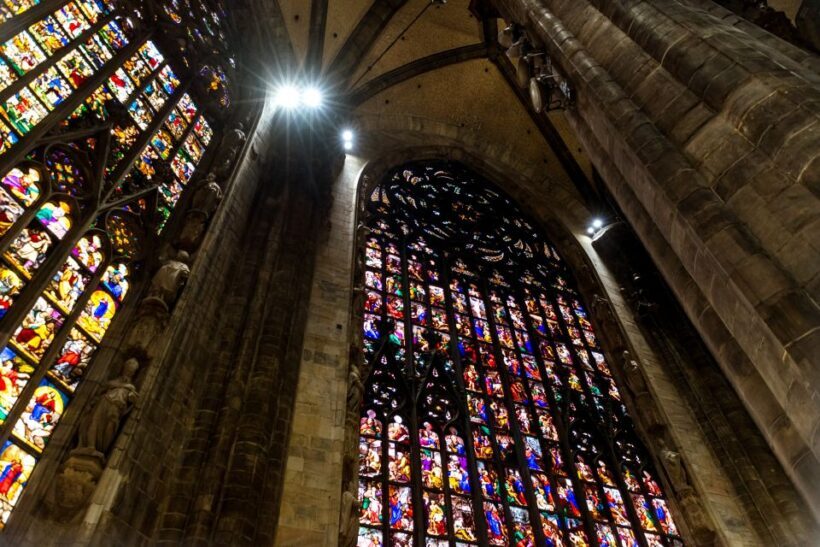 Milan: Duomo & Rooftop Tour with Optional Hop-On Hop-Off Bus - What to Wear and Bring