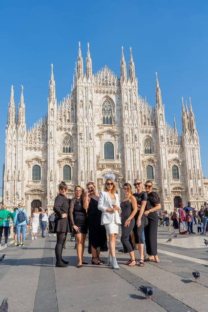 Milan: Duomo Square and Gallery Private Photo Shoot - Key Points
