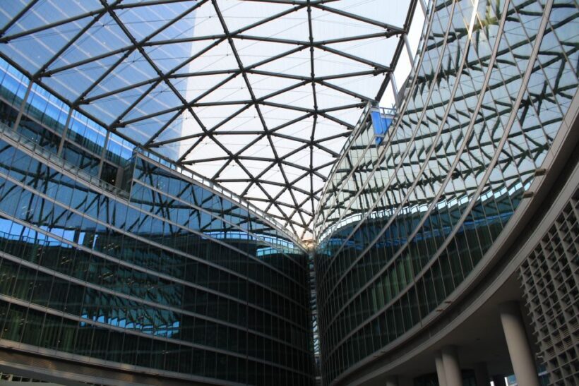 Milan: Food Tasting & Wine Experience Private Tour - Discovering Milan’s Modern Architectural Marvels