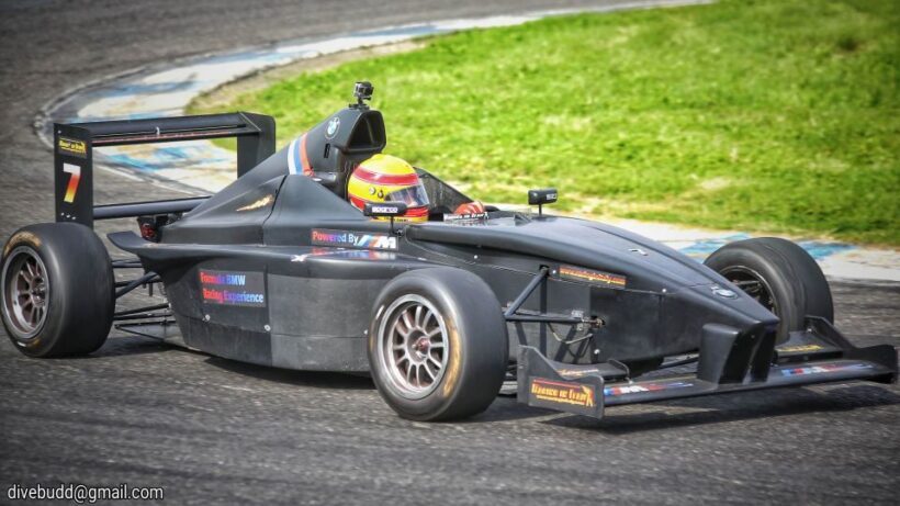 Milan: Formula BMW & Ferrari Race Course Driving Experience - FAQ