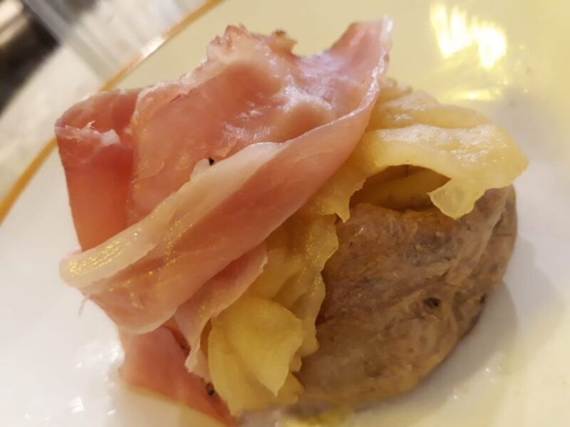 Milan Gourmet Tour: A Premium Tasting Experience - Discovering Milanese Traditions and Flavors