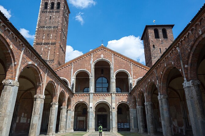 Milan Highlights Self guided scavenger hunt and Walking Tour - FAQ