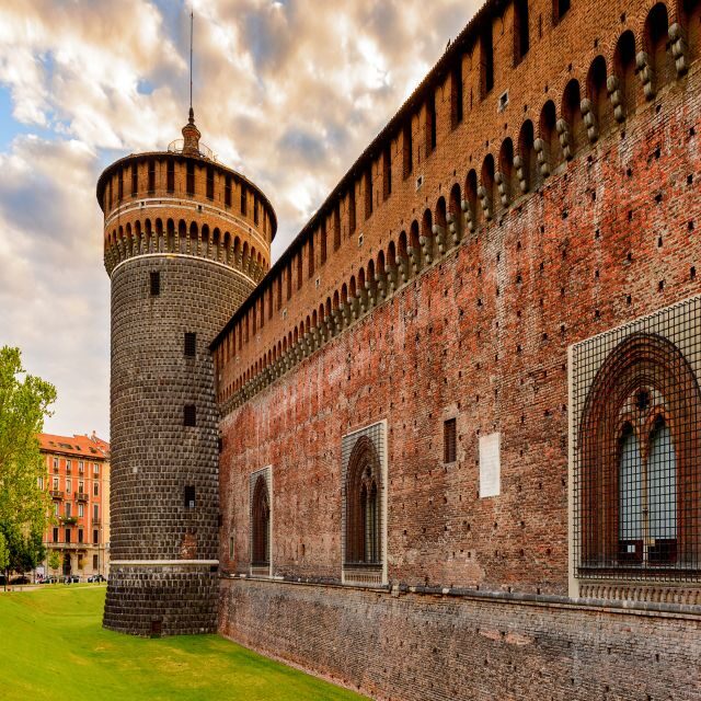 Milan: Old Town and Top Attractions Private Tour by Car - FAQ