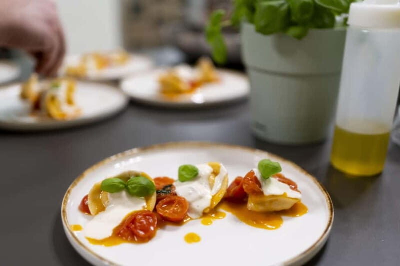 Milan: Pasta, Gnocchi and Tiramisù Cooking Class with Wine - Key Points