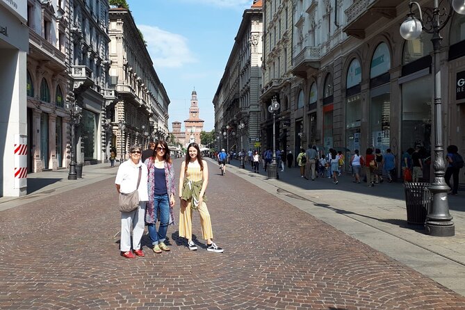 Milan : Private Custom Walking Tour With a Guide (Private Tour) - Addressing Negative Experiences