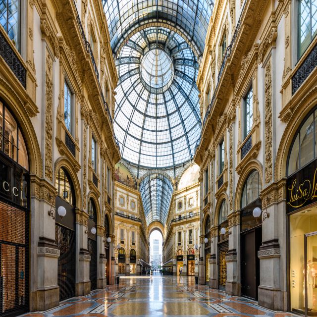 Milan: Private Family Tour of Old Town and Top Attractions - Key Points