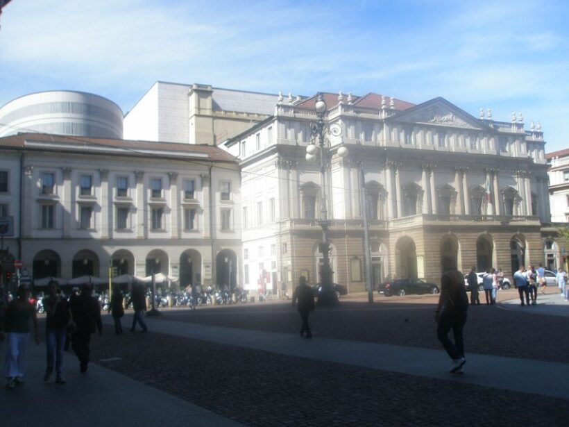 Milan: Private or Shared Essential Walking Tour - The Sum Up