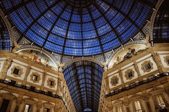 MILAN PRIVATE WALKING TOUR BY NIGHT: AMAZING MILAN - 2 h - Experience and Atmosphere