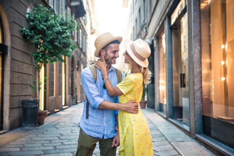 Milan: Romantic photoshoot for Couples - Who is This Experience Best For?