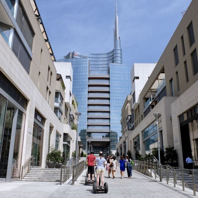 Milan: SEGWAY Tour with Live Tourist Guide 2 hours & half - Why This Tour Works for Different Travelers