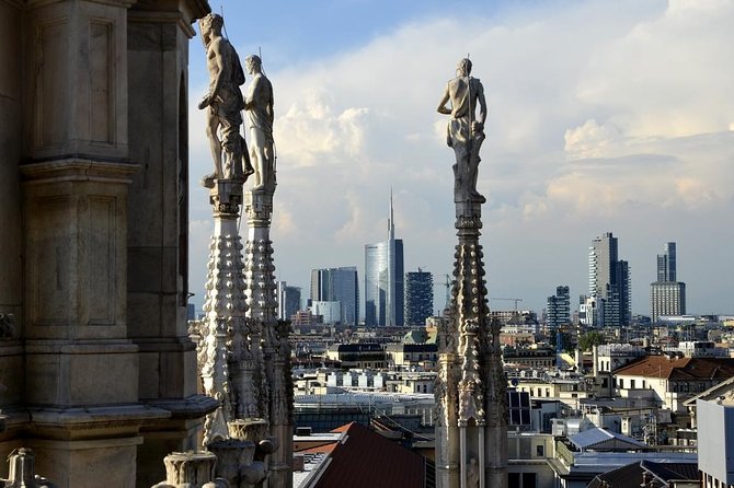 Milan Super Saver: Skip-the-line Duomo and Rooftop Tour - Elevator Capacity and Accessibility