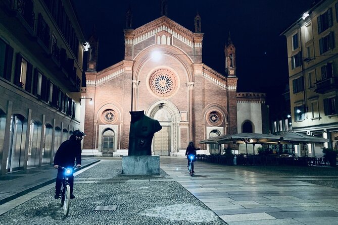 Miles and smiles /// Milan's ride - Navigating the Practicalities