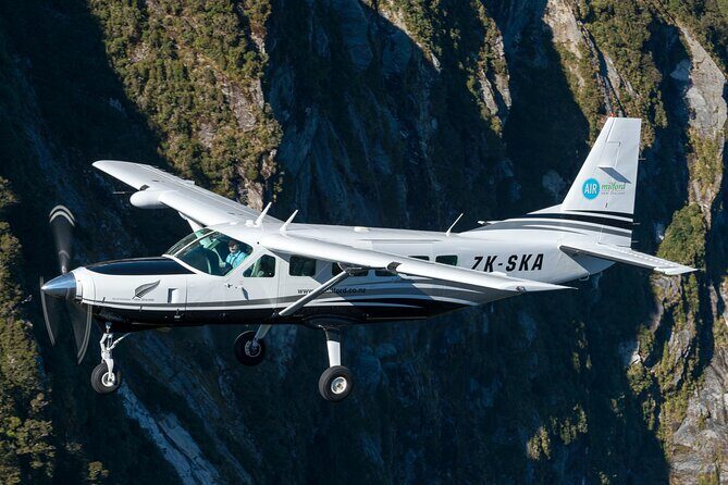 Milford Sound Flight and Cruise ex Queenstown (incl Lunch) - Frequently Asked Questions