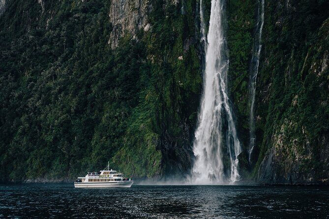 Milford Sound Helicopter and Cruise Tour from Queenstown - What We’re Appreciative Of