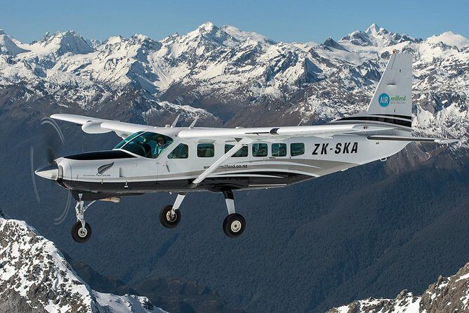 Milford Sound Overhead Flight with Landing from Queenstown - Key Points