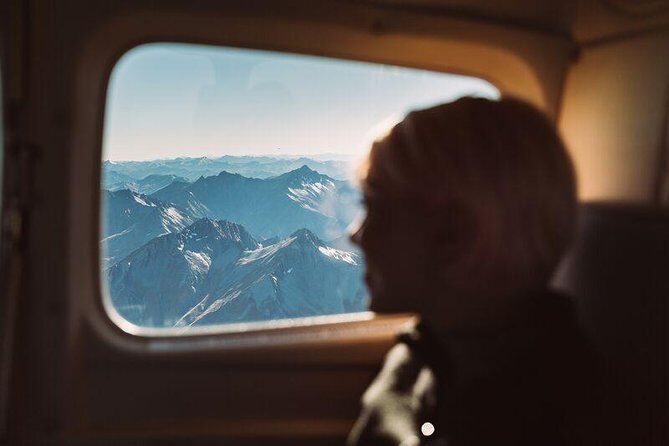Milford Sound Overhead Flight with Landing from Queenstown - An In-Depth Look at the Milford Sound Overhead Flight with Landing