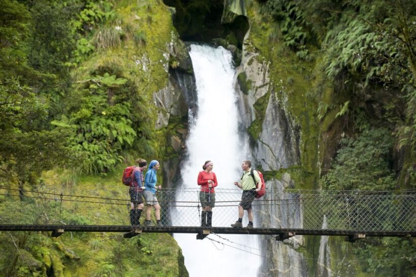 Milford Track: Full Day Guided Hike and Nature Cruise - FAQ