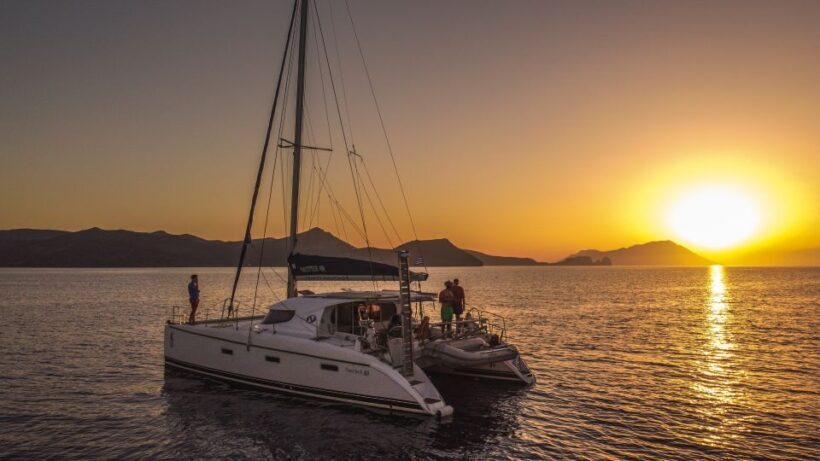 Milos: Full day Milos and Poliegos Catamaran Cruise - FAQ