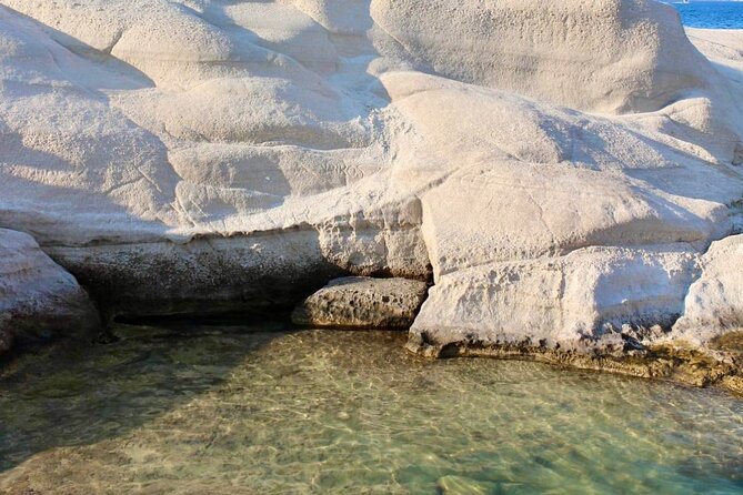 Milos Instagram Tour - The Sum Up