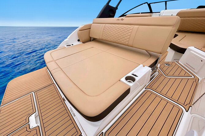 Milos: Luxury Private Cruise Kleftiko, Sarakiniko & Poliegos - What to Expect on Board