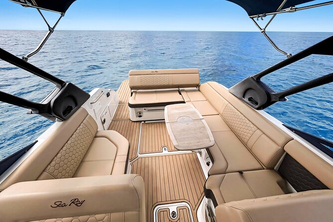 Milos: Luxury Private Cruise Kleftiko, Sarakiniko & Poliegos - FAQ