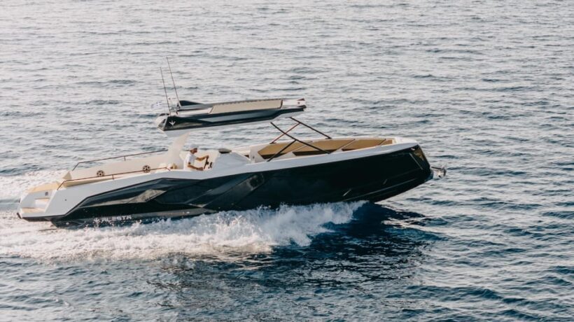 Milos: Private Speedboat TourKleftiko Sarakiniko Poliegos - Who Will Love This Tour?