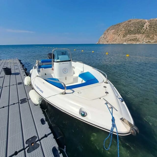 Milos: Rent a boat without License - Why choosing a no-license boat rental makes sense