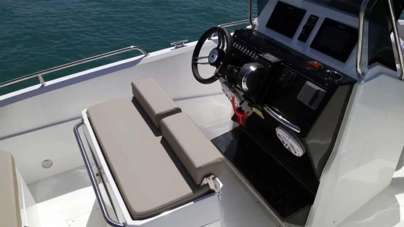 Milos:Rent a Luxury RIB Boat (Speedboat license is required) - Key Points
