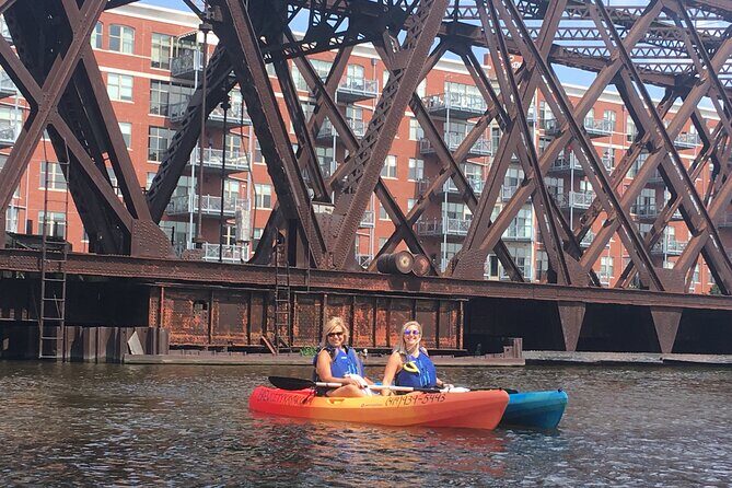 Milwaukee Cheese Curd Kayak Tour - A Closer Look at the Milwaukee Cheese Curd Kayak Tour