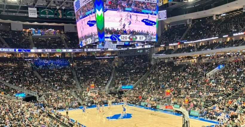 Milwaukee: Milwaukee Bucks Basketball Game Ticket - Who Should Consider This Experience?