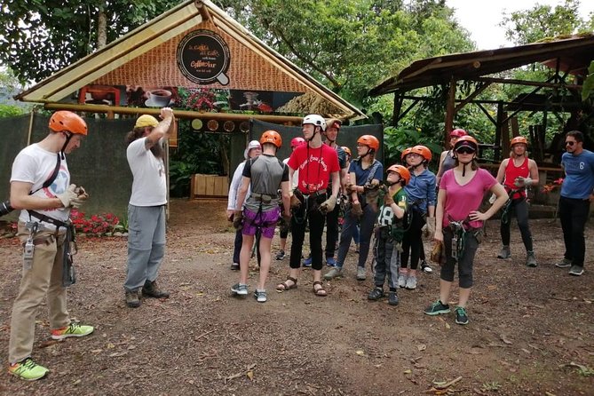 Mindo Cloud Forest - Nature & Birds - Personalized Day Trip - Exploring the Hummingbird Garden