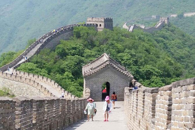 Ming Tomb Plus Mutuanyu Great Wall Coach Tour - Who Is This Tour Best Suited For?