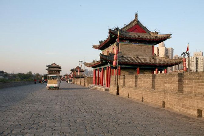 Mini Group Xian Day Tour to Terracotta Army, City Wall, Pagoda and Muslim Bazaar - Authentic Experiences and Practical Tips