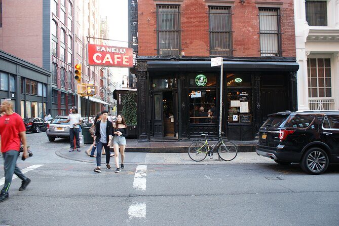 Mini Private Secondhand Shopping Tour in NYC - includes up to 6 - The Experience Beyond the Shops