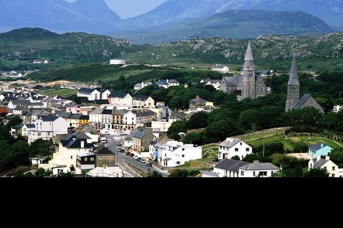 Minibus Hire Galway Ireland - Family-Friendly Service and Accommodations