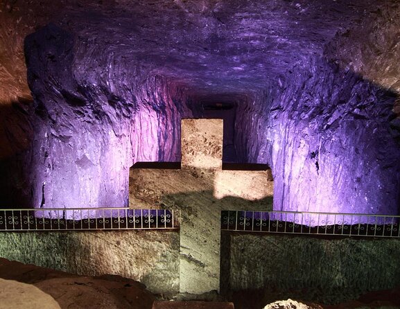 MINING SALT CATHEDRAL ZIPAQUIRÁ Private Tour - Key Points