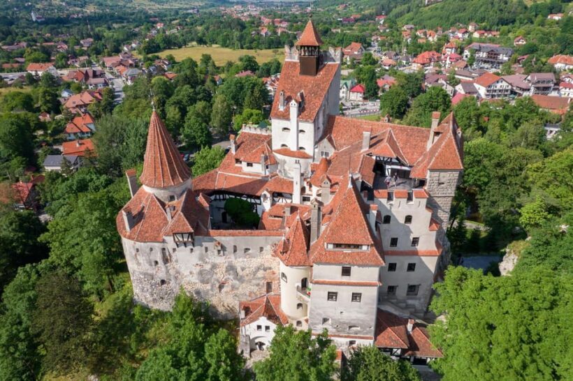 Minivan 8: Peles & Dracula's Castle and Brasov Full-Day Trip - Who Should Consider This Tour?
