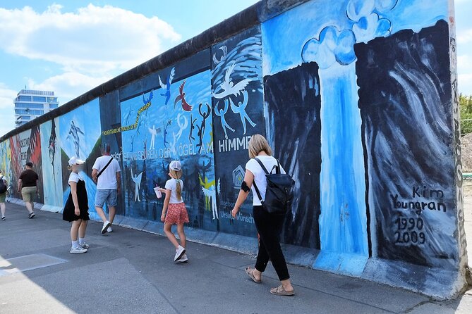 Minivan Driver and Guide (DIN15565) Tailor Made Berlin Highlights - Traveling in Comfort and Convenience