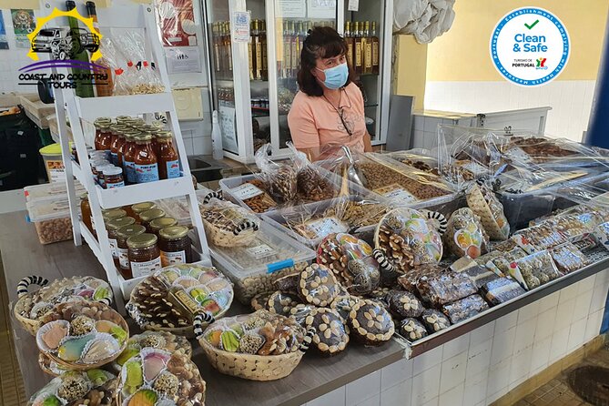 Minivan Tour Along the Coast to Benagil and Carvoeiro From Albufeira - Visiting the Chapel of Nossa Senhora Da Rocha