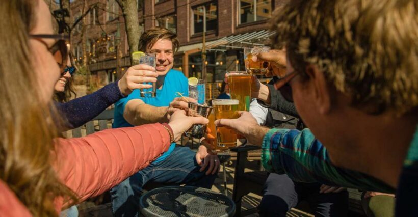 Minneapolis Historical Bar Crawl: Hidden Bars & Stories - Practical Tips for Participants